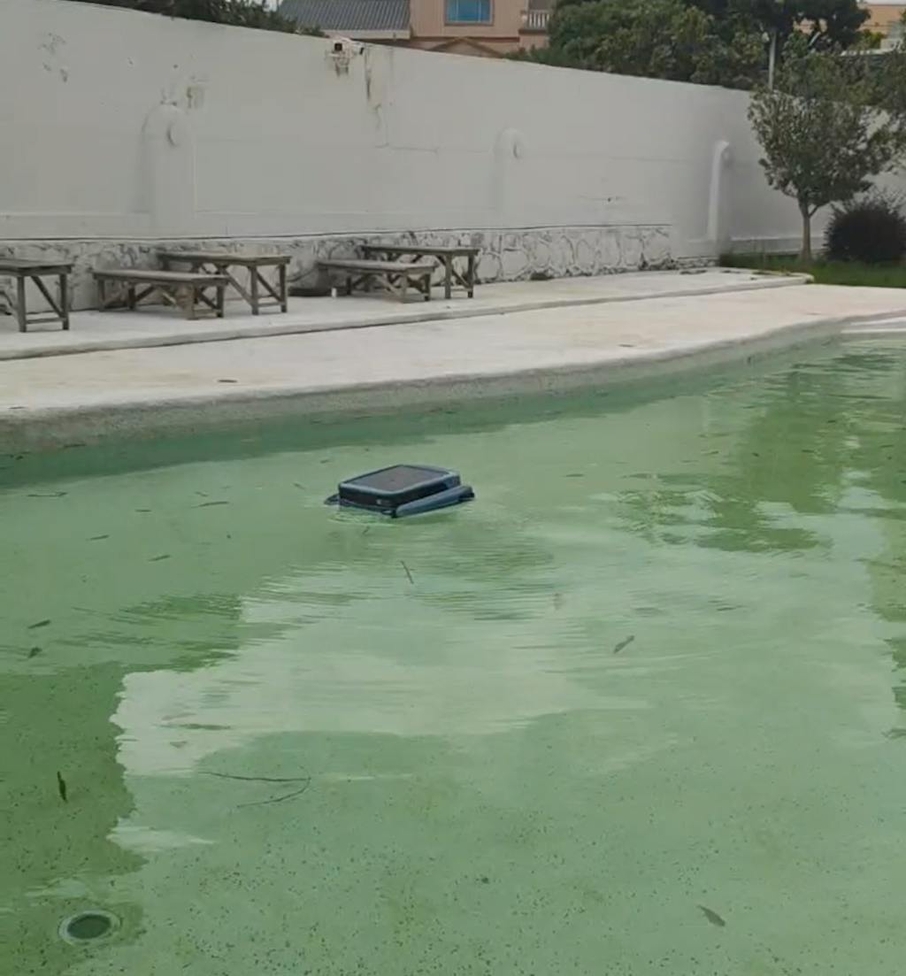 Beatbot iSkim® Ultra: Buy The World's First Smart Pool Skimmer