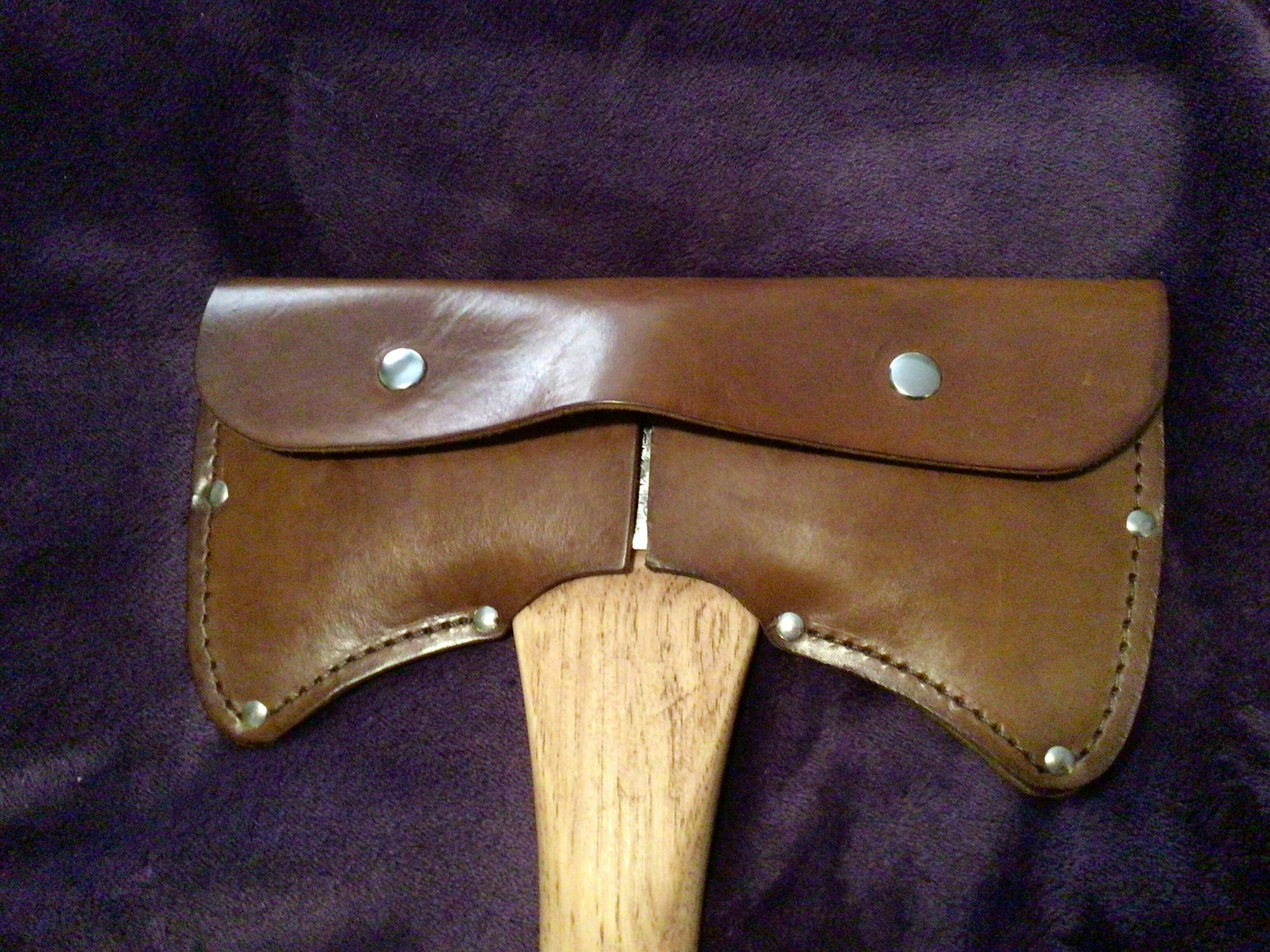 Double Bit Axe Sheath Top Grain Leather 3.5 + lbs. Full size | Beaver-Tooth Handle Co.
