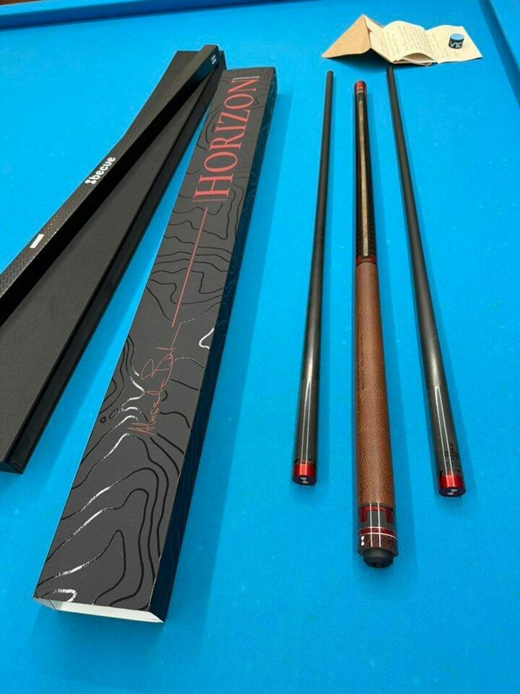 Horizon - Inlaid Carbon Fiber Pool Cue | Becue