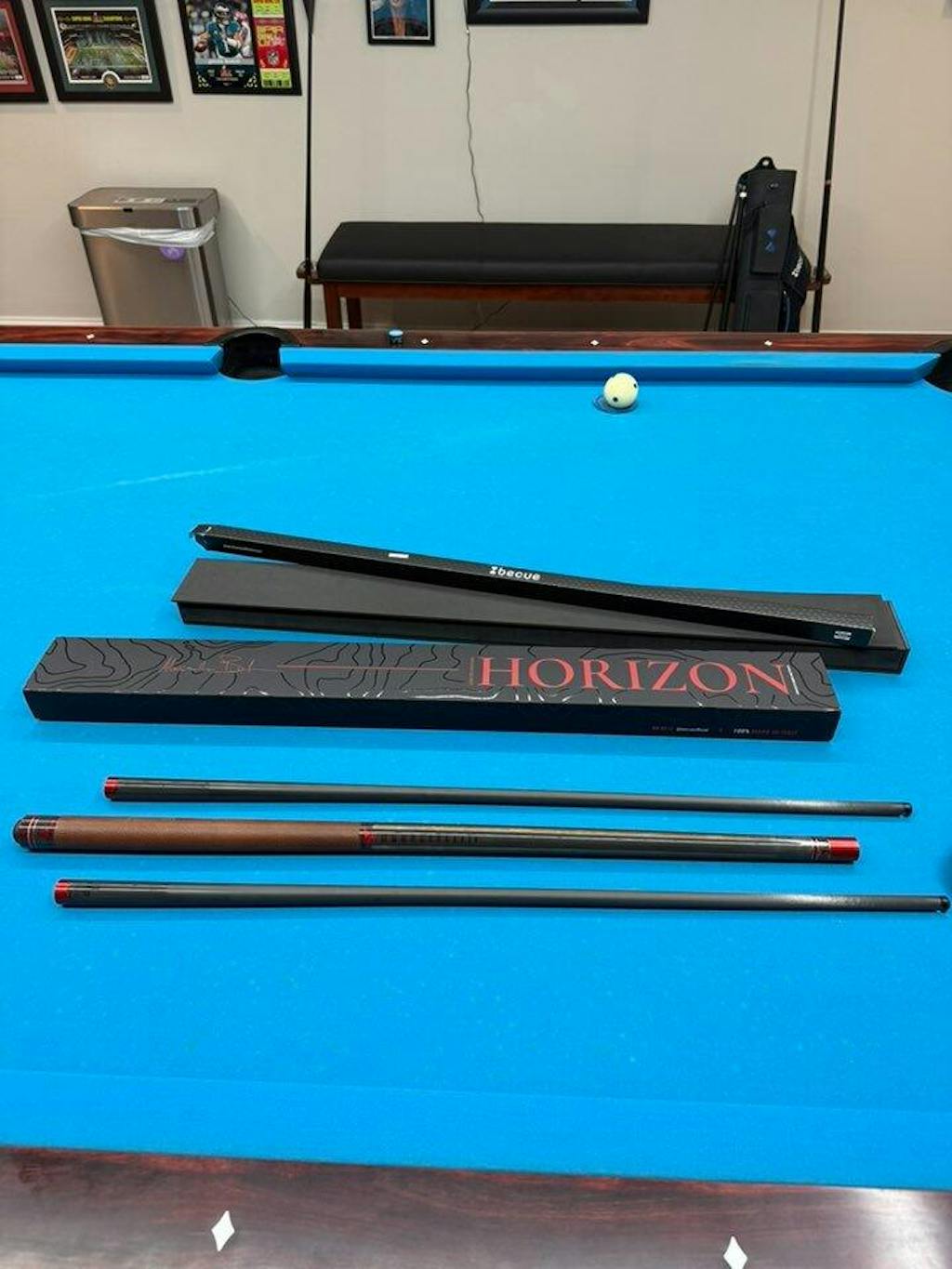 Horizon - Inlaid Carbon Fiber Pool Cue | Becue