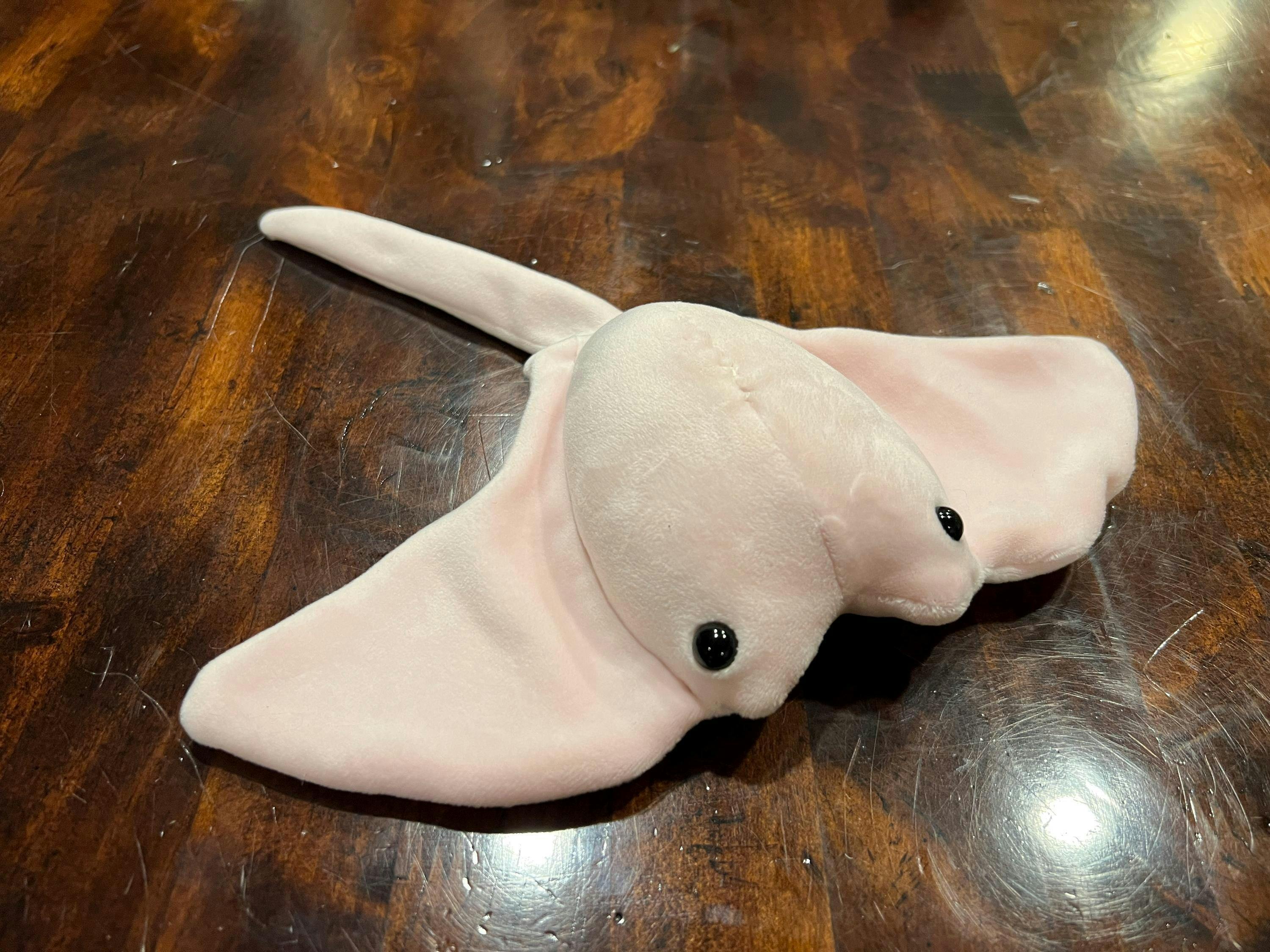 Stingray Stuffed Animal Sewing Pattern - Digital Download – BeeZeeArt