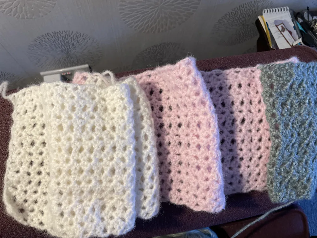 Dahlia Infinty Scarf – Bella Coco Crochet