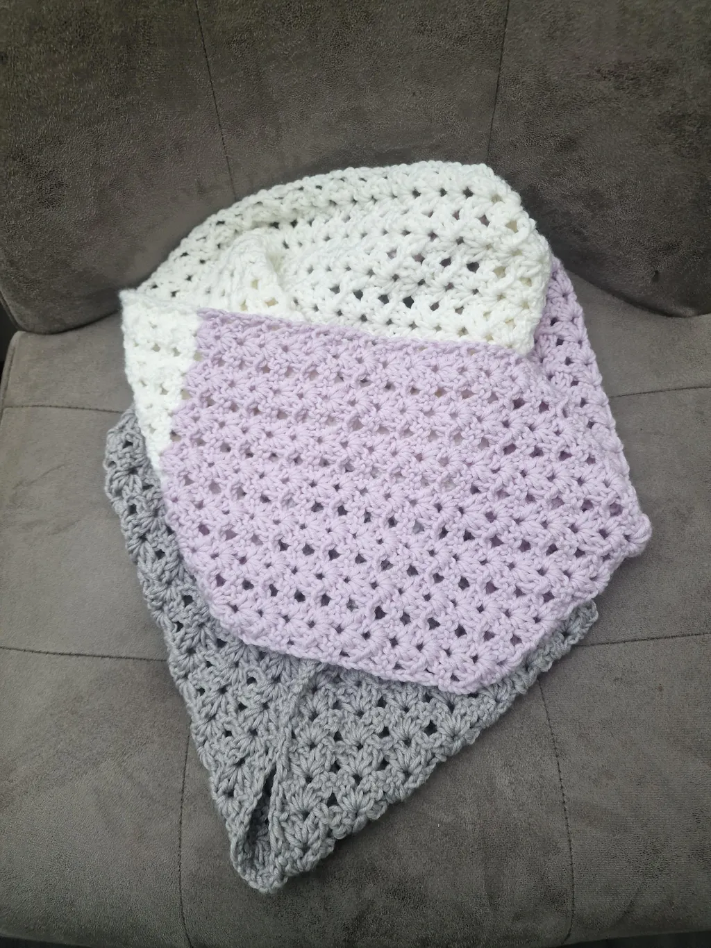 Dahlia Infinty Scarf – Bella Coco Crochet