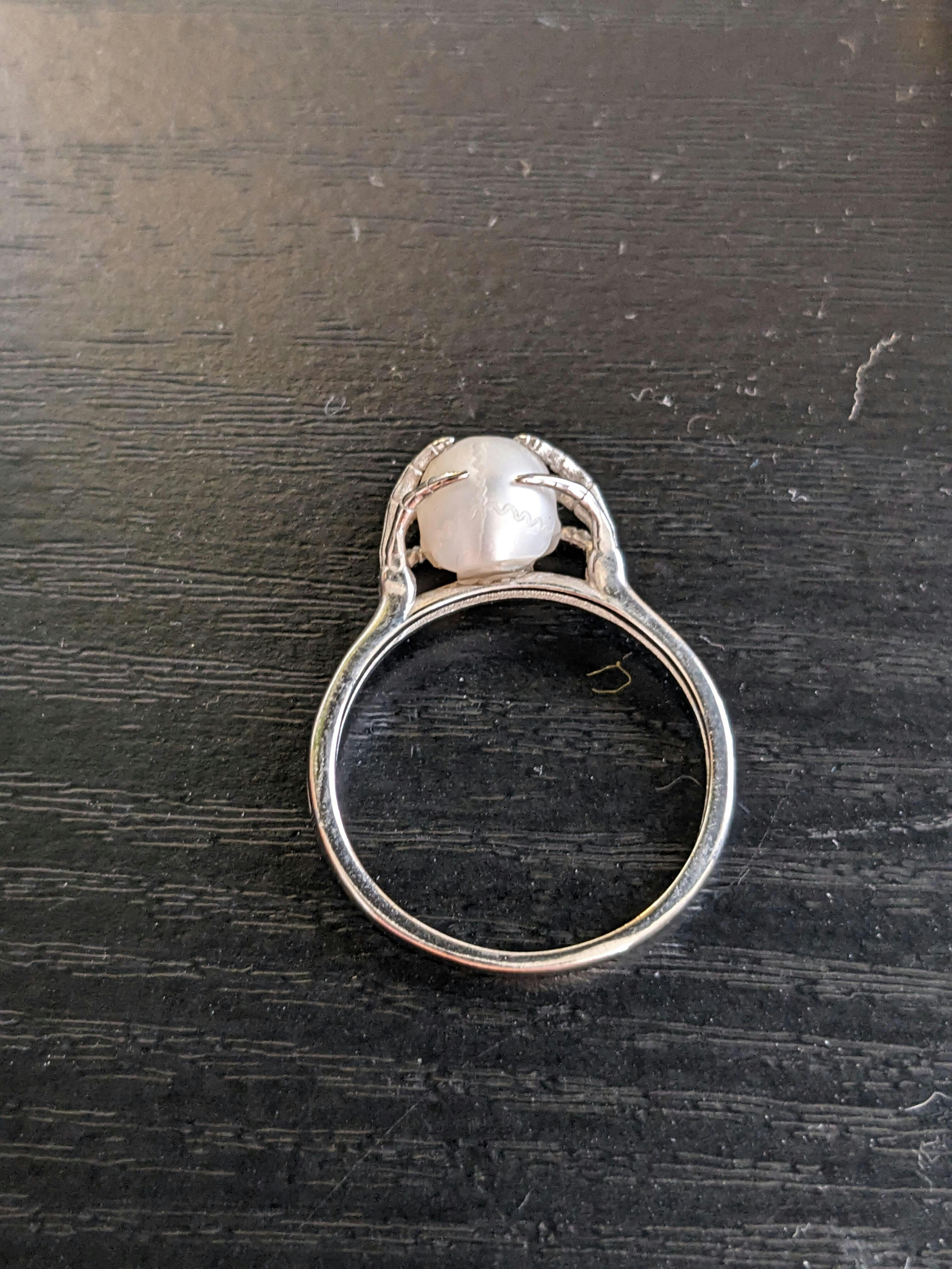 Hands On Head Pearl Cranium Ring-Belle Juri Gothic Vintage Retro Gift