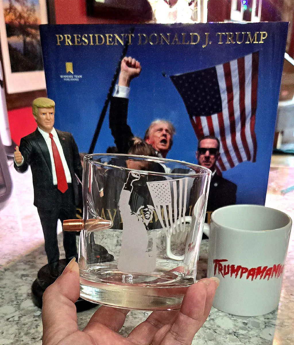 Trump Whiskey Glasses (4 Design Options) – BenShot