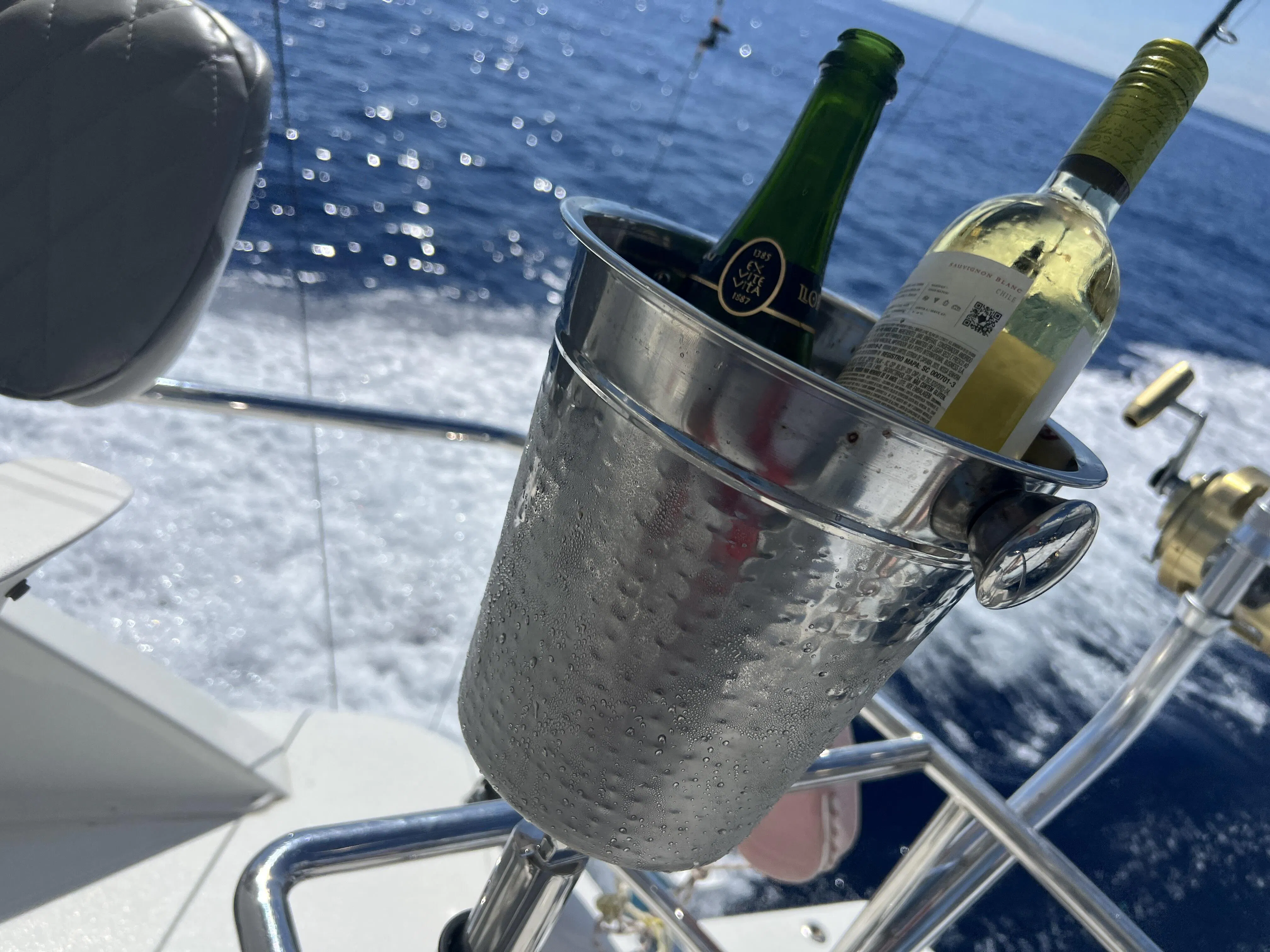Order Bev Bucket - A Champagne & Beverage Bucket for Your Boat – BEV BUCKET