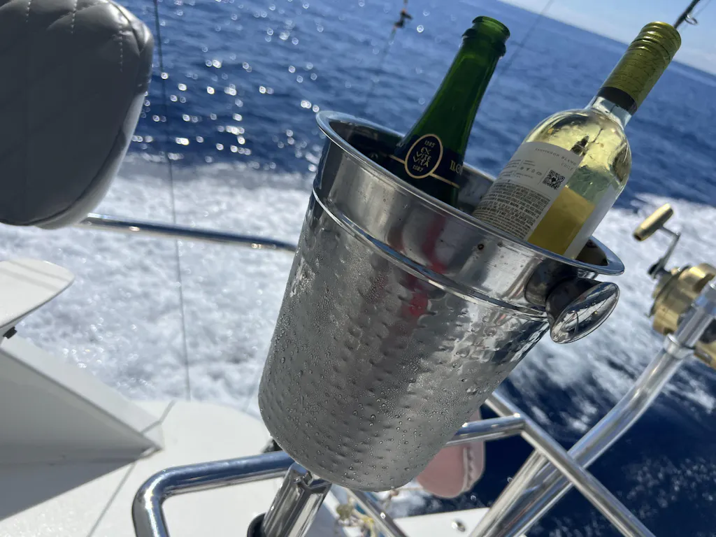 Order Bev Bucket - A Champagne & Beverage Bucket for Your Boat – BEV BUCKET
