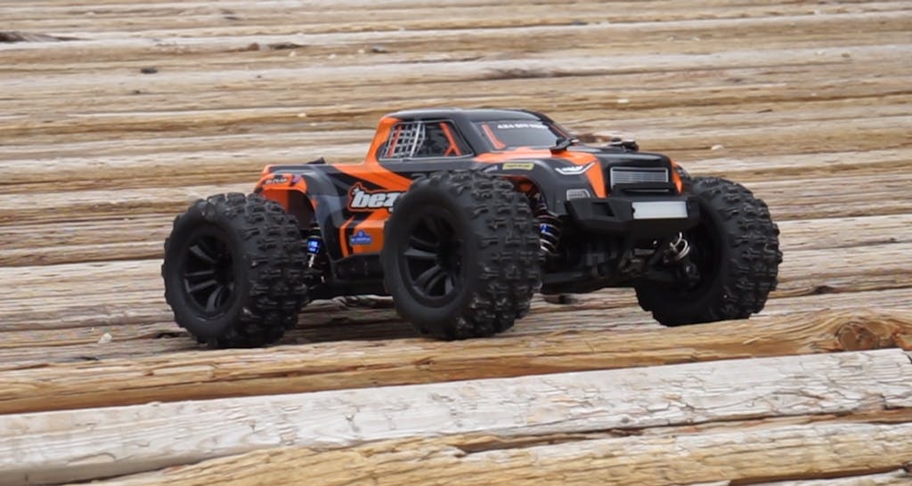 BEZGAR® 1/16 Brushed 4X4 Off-Road RC Monster Truck (2 Batteries) - HP161