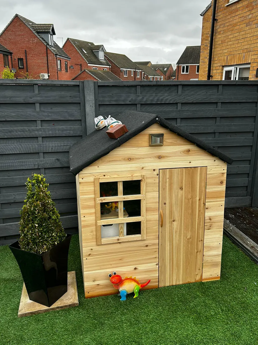 Evermeadow Playhouse – Childrens Wooden Playhouse – Big Game Hunters