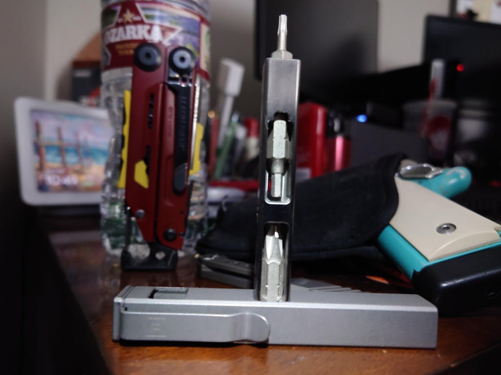 Titanium Bit Bar Inline Screwdriver & Versatile Tool – Big Idea Design LLC