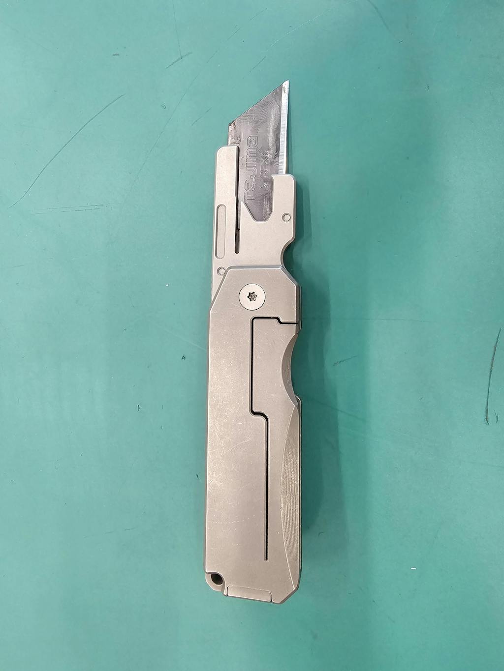 Titanium Utility Knife - Durable, Lightweight Ti Utility Knife | Big ...