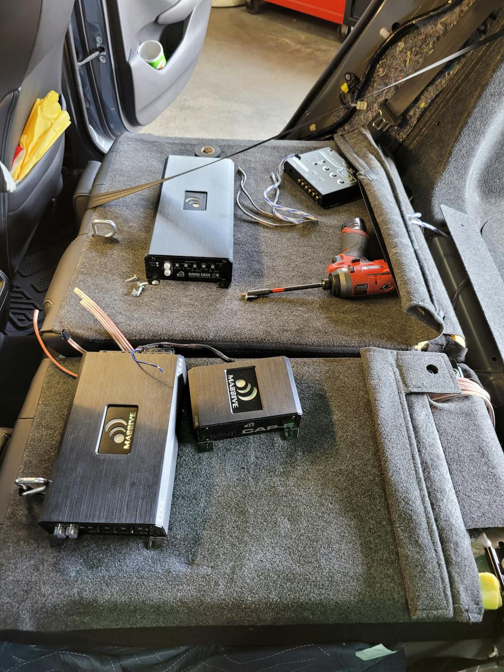 Massive Audio Nano Edge Monoblock Amplifier 4000 Watt 1 Ohm Stable E4 ...