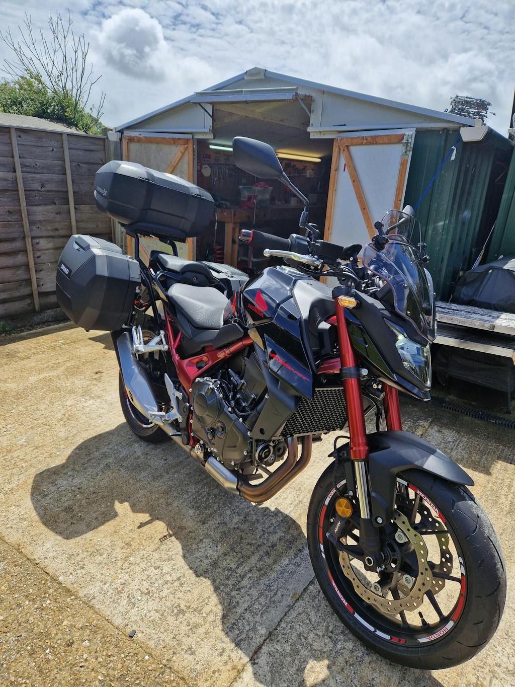 SHAD SH38x Panniers Carbon - 46 Litre Expandable Side Cases – Bike Luggage