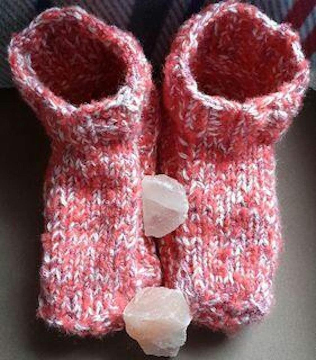 Non felted slippers pattern Biscotte's version – Biscotte Yarns