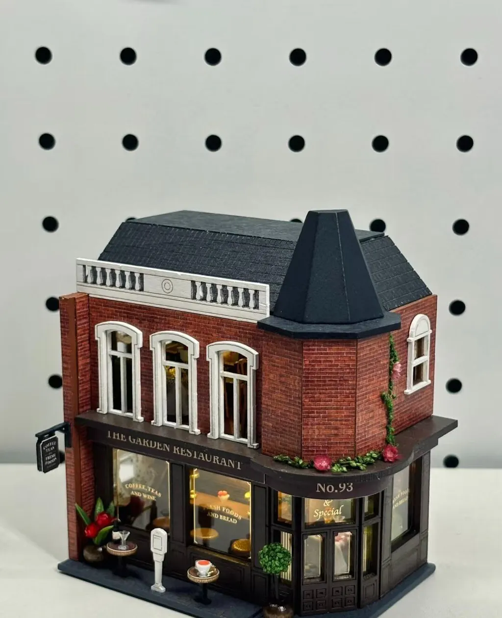DIY Mini House - Corner Restaurant – BitsyHomes