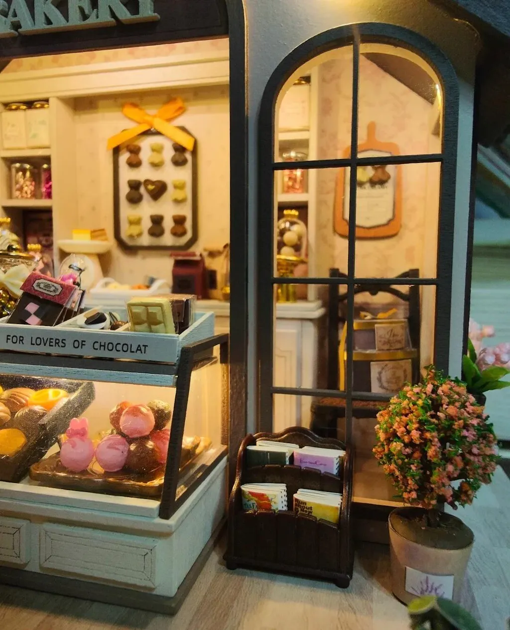 DIY Mini House - Sweet Choco Bakery – BitsyHomes