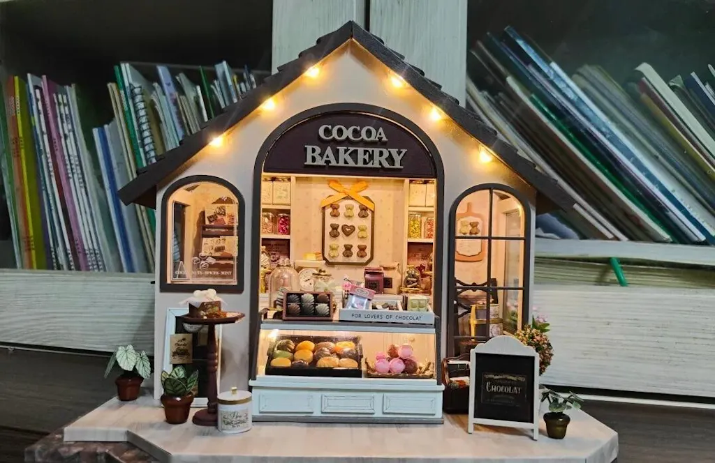 DIY Mini House - Sweet Choco Bakery – BitsyHomes