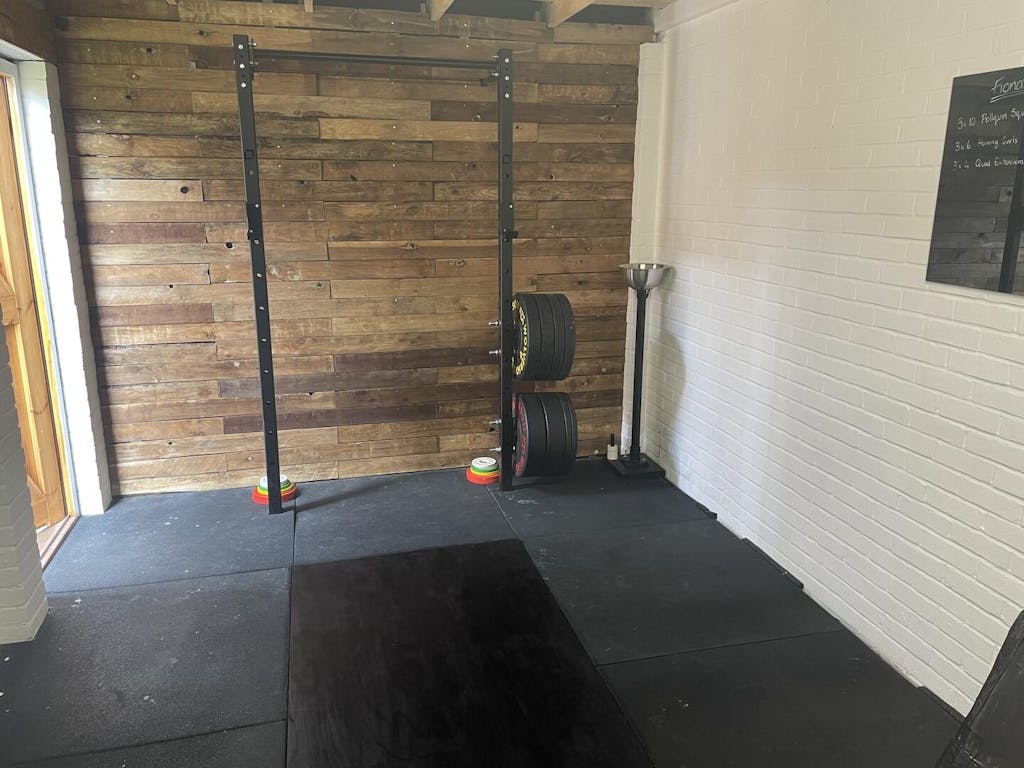 BLK BOX 1 Series Wall Mounted Rig | BLK BOX