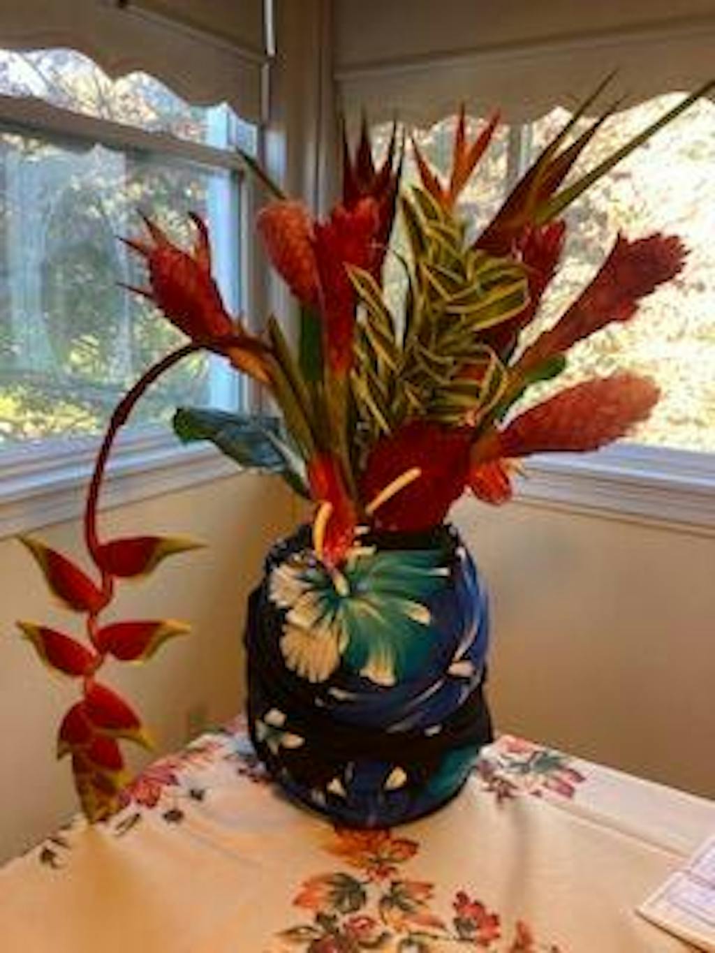 Hawaii Fire Bouquet (24 Stem) – Blooms of Hawaii