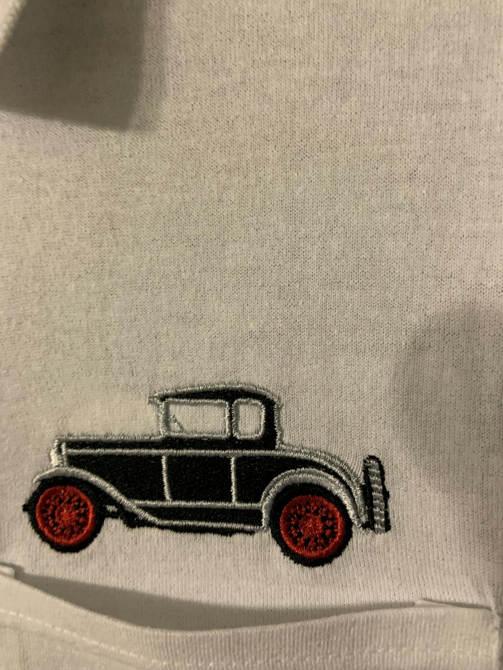 Ford Model A Embroidery Design ⋆ Blu Cat Red Dog