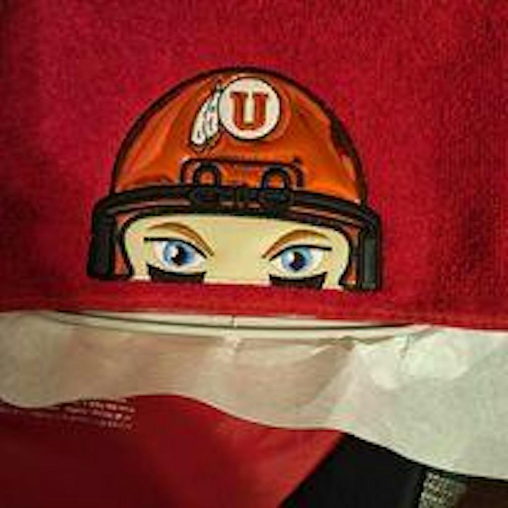 Embroidery Designs Home ⋆ Blu Cat Red Dog - Top Quality Applique