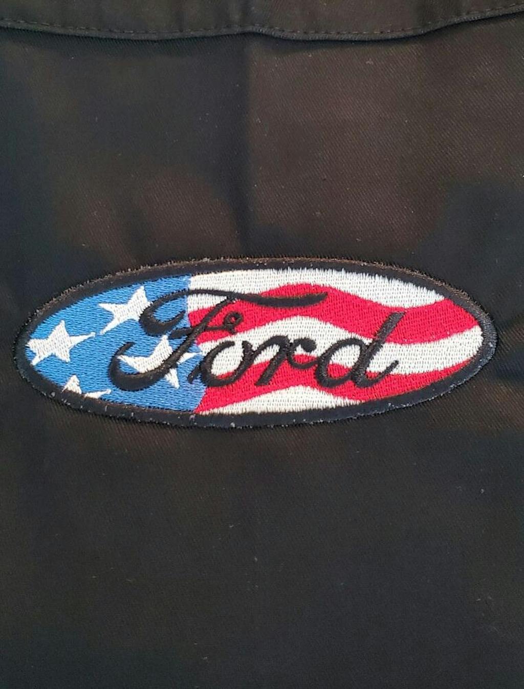 Embroidery Designs Home ⋆ Blu Cat Red Dog - Top Quality Applique