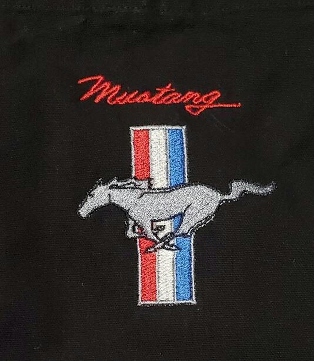 Embroidery Designs Home ⋆ Blu Cat Red Dog - Top Quality Applique