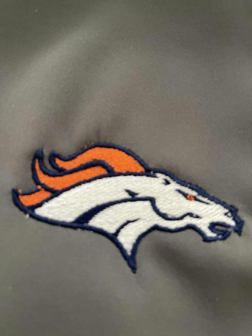 Embroidery Designs Home ⋆ Blu Cat Red Dog - Top Quality Applique