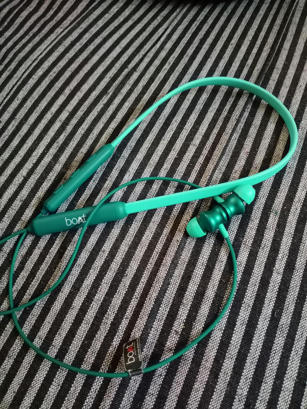 Buy Lightweight Rockerz 185 Online - Best Wireless Earphones Under 2000 ...