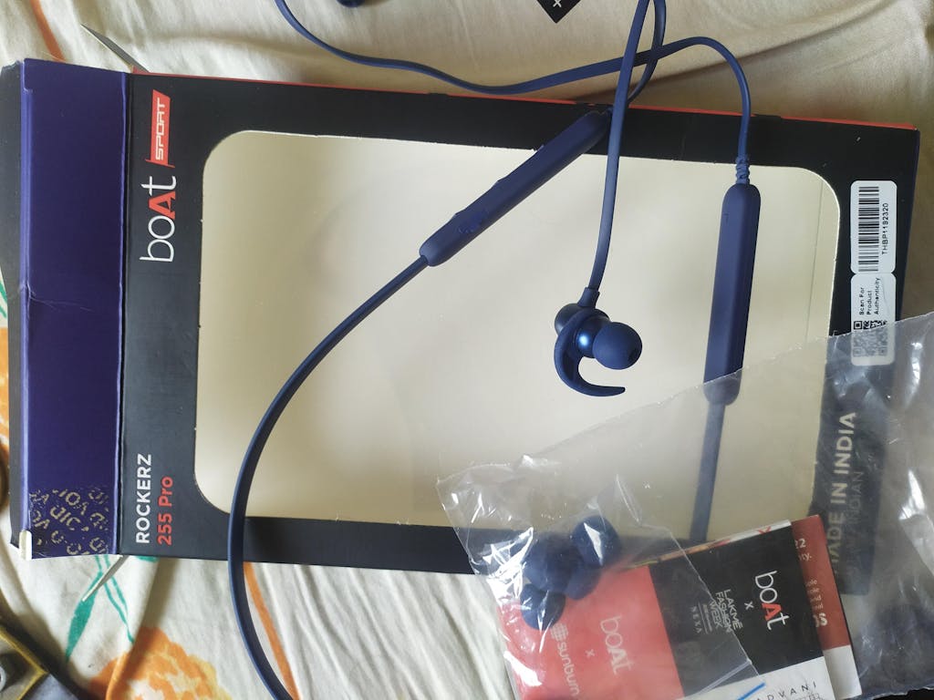 boAt Rockerz 255 Pro - Wireless Earphones with Mic Online