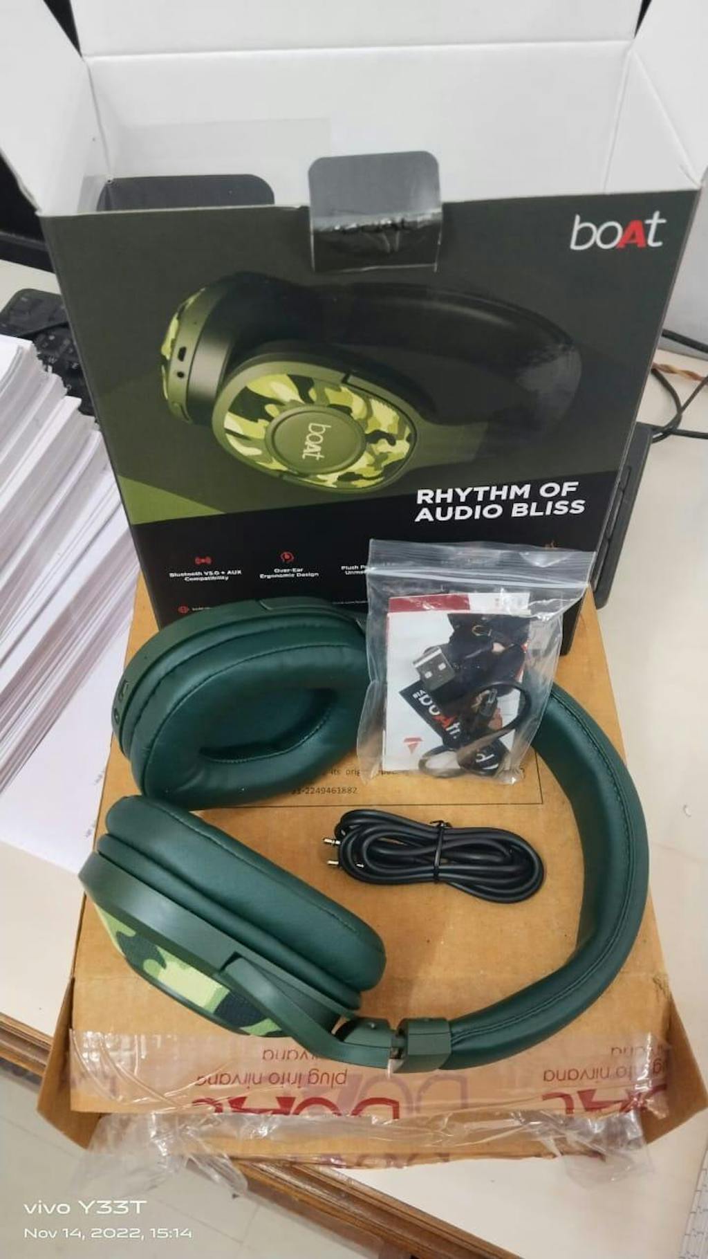 boAt Rockerz 550 Online - Over The Ear Headphones Online