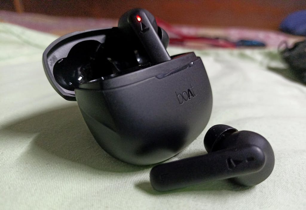 boAt Airdopes 170 | Wireless Bluetooth Earbuds with Long Battery Backup