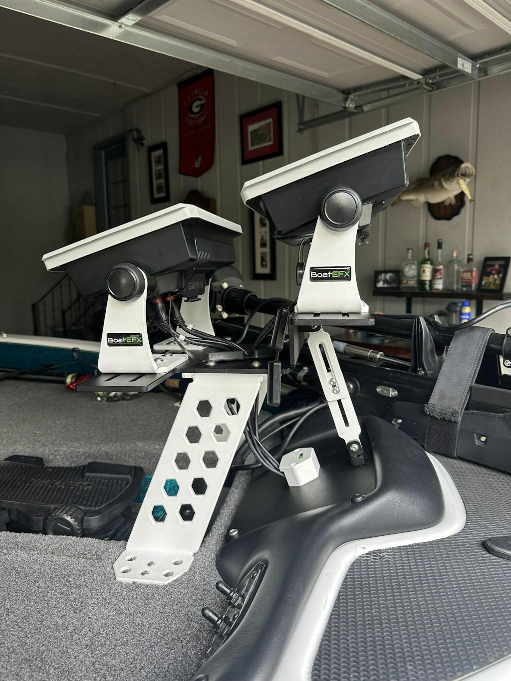 8" Tall Boy Single Bow Graph Mount – BoatEFX