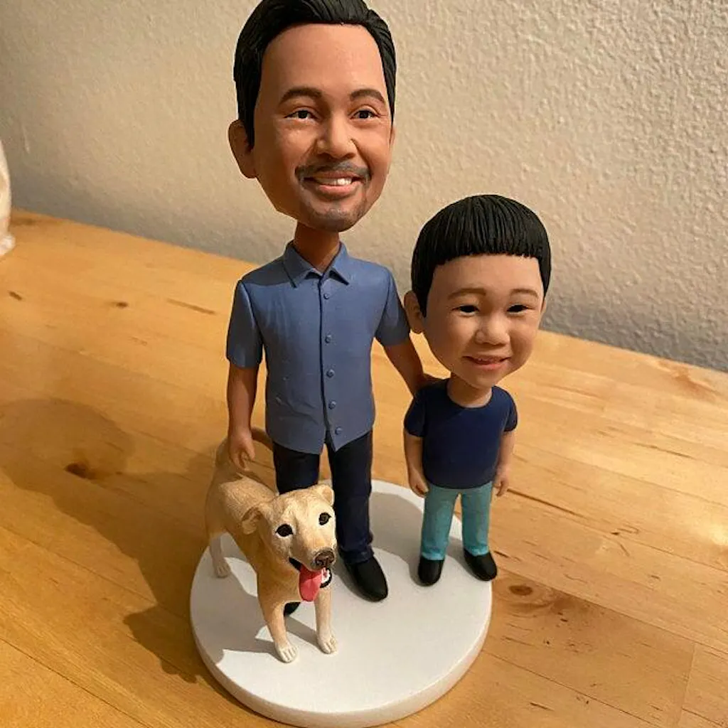100% Handmade Fully Custom Head-To-Toe Family Bobbleheads From Photo ...
