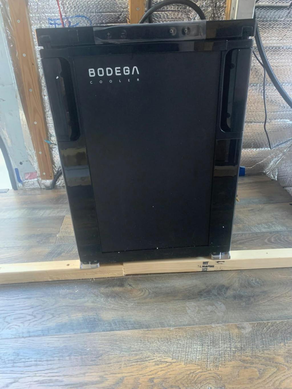 BODEGA 12 Volt RV Refrigerator 45L/1.6cu.ft RV Fridge and Freezer