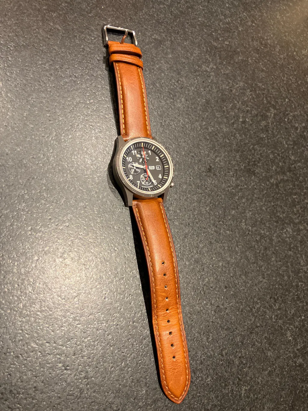 T22 Chronograph NATO Schwarz – Herren Uhr | BOMBFROG©