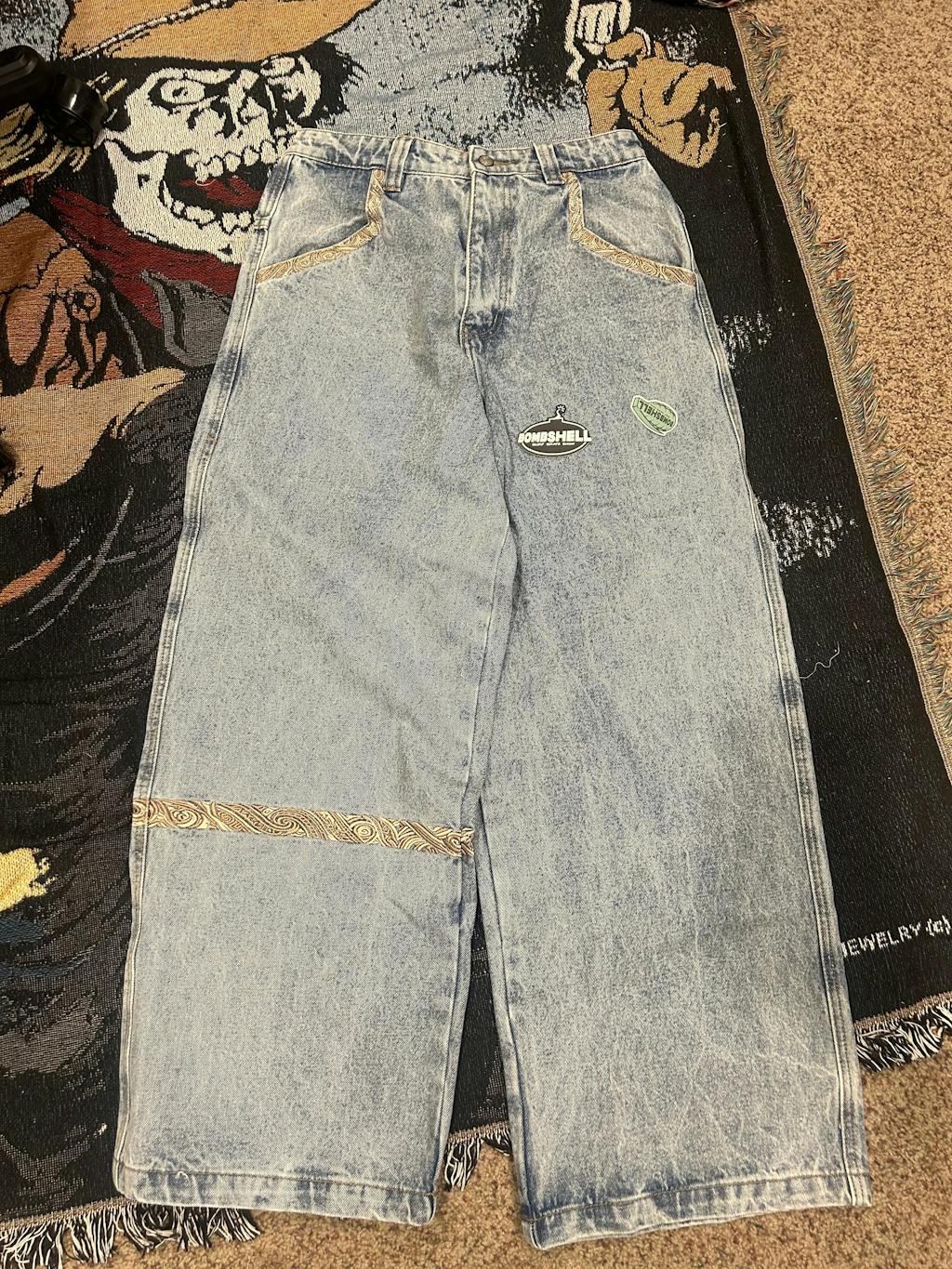 Bombshell Hooks (light wash) – BOMBSHELL JEANS