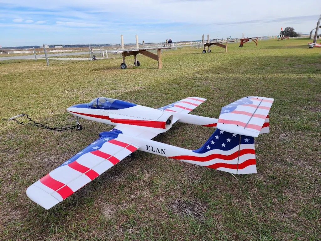 Boomerang Elan V2 Stars & Stripes– Boomerang RC Jets