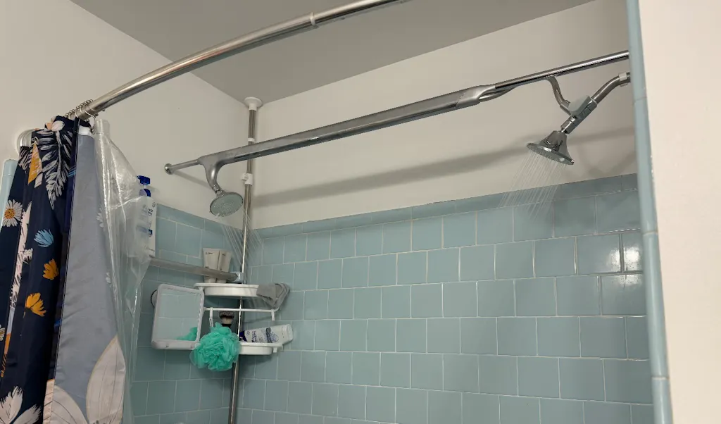 Tandem Shower