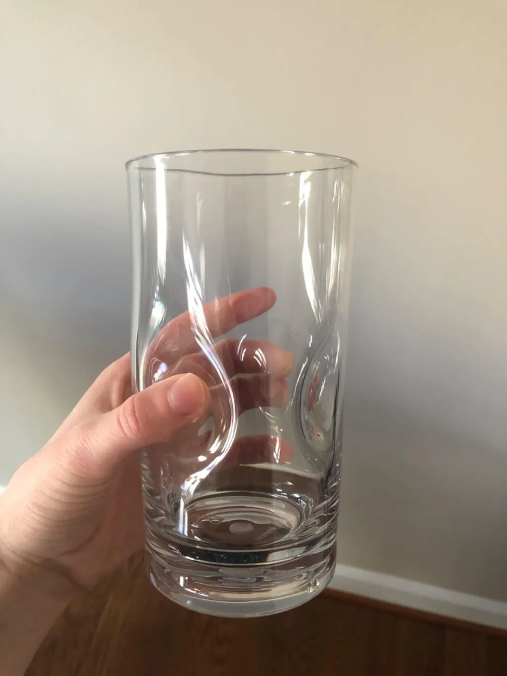 Unbreakable Drinking Glasses with Indentations for Grip – Bravario