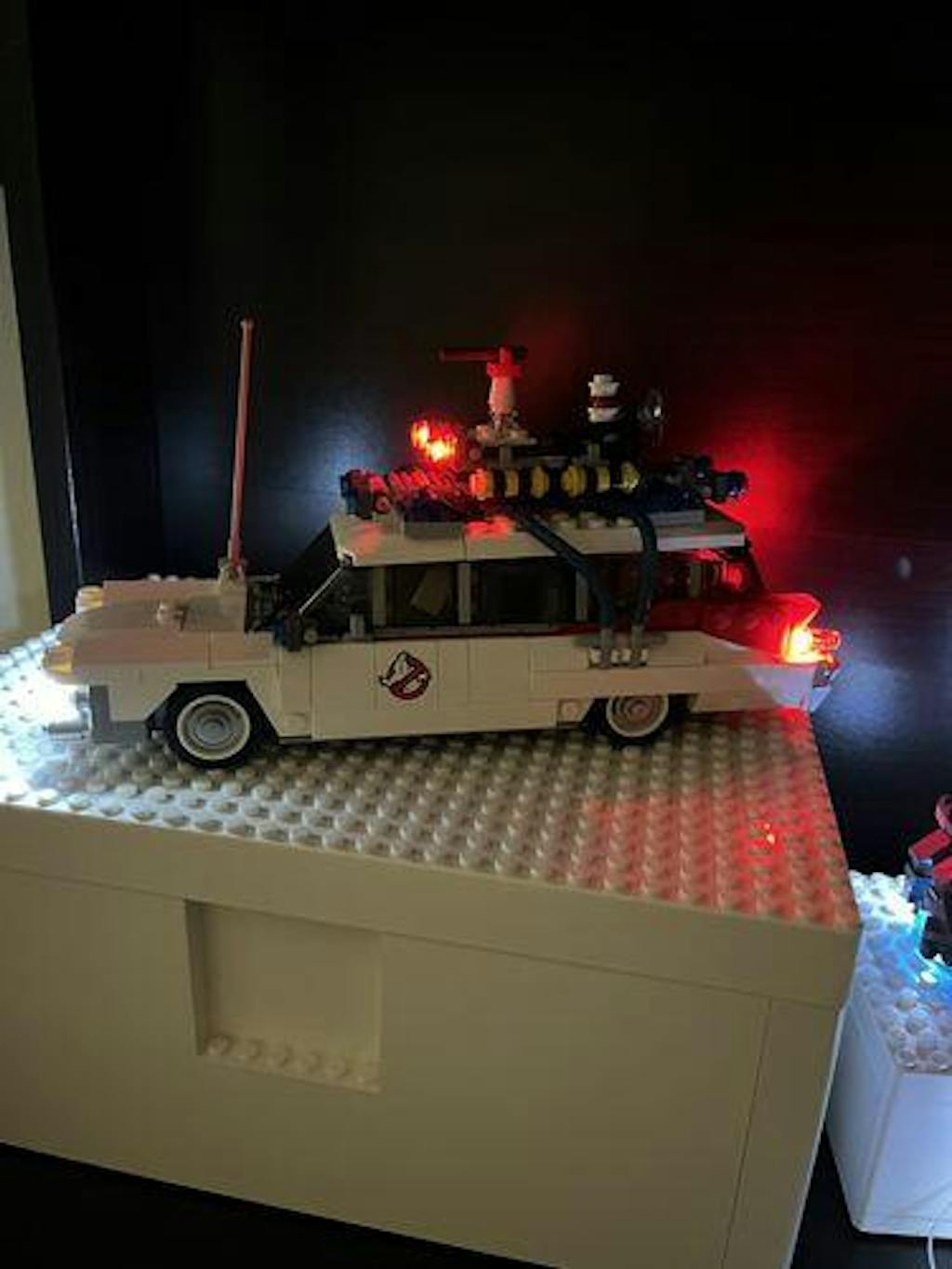 Light Kit for LEGO - Double Red LED LEGO Studs with 2x4 Battery Brick