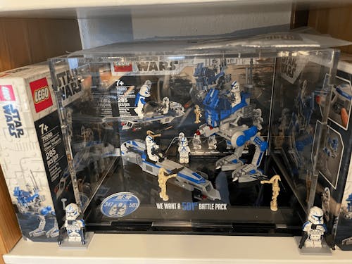 Clear LEGO® Minifigure Stand – 30 Count