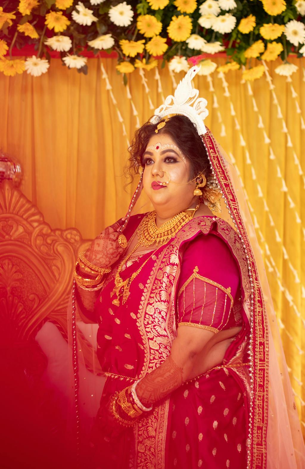 Shop Gold-plated Bridal Mangtika, Bengali Tiara-Tikli, Mathapatti