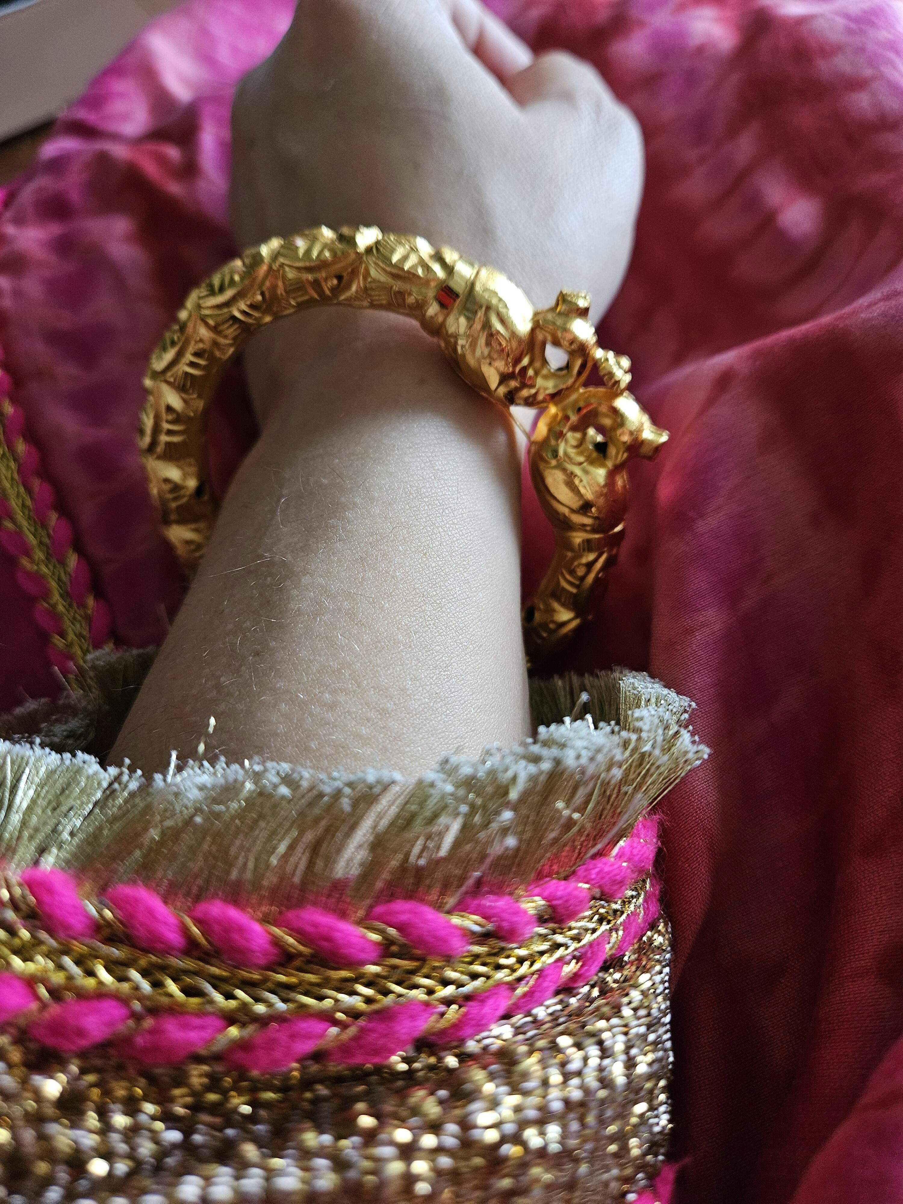 Shop Gold-plated Bridal Mangtika, Bengali Tiara-Tikli, Mathapatti