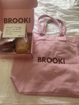 Brooki Cookies in the mail 💌