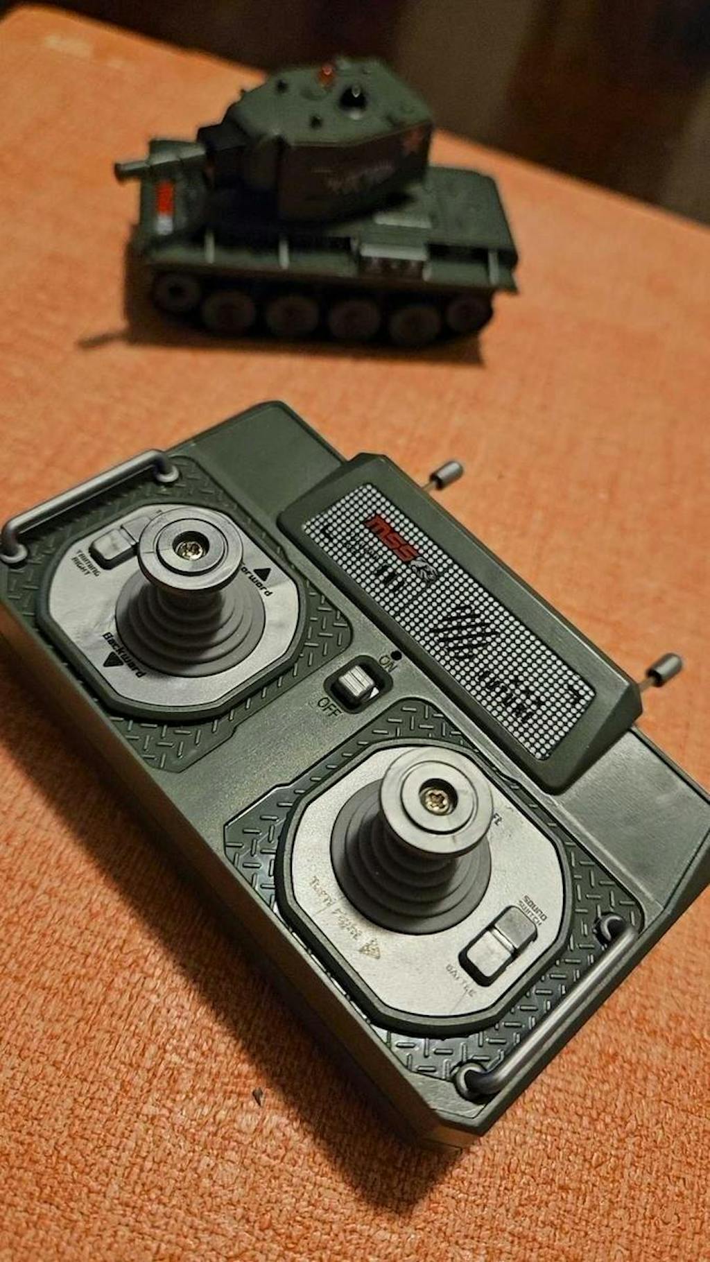 1/64 Mini RC Tank with Infrared Combat and Rotating Turret – BRRRRT