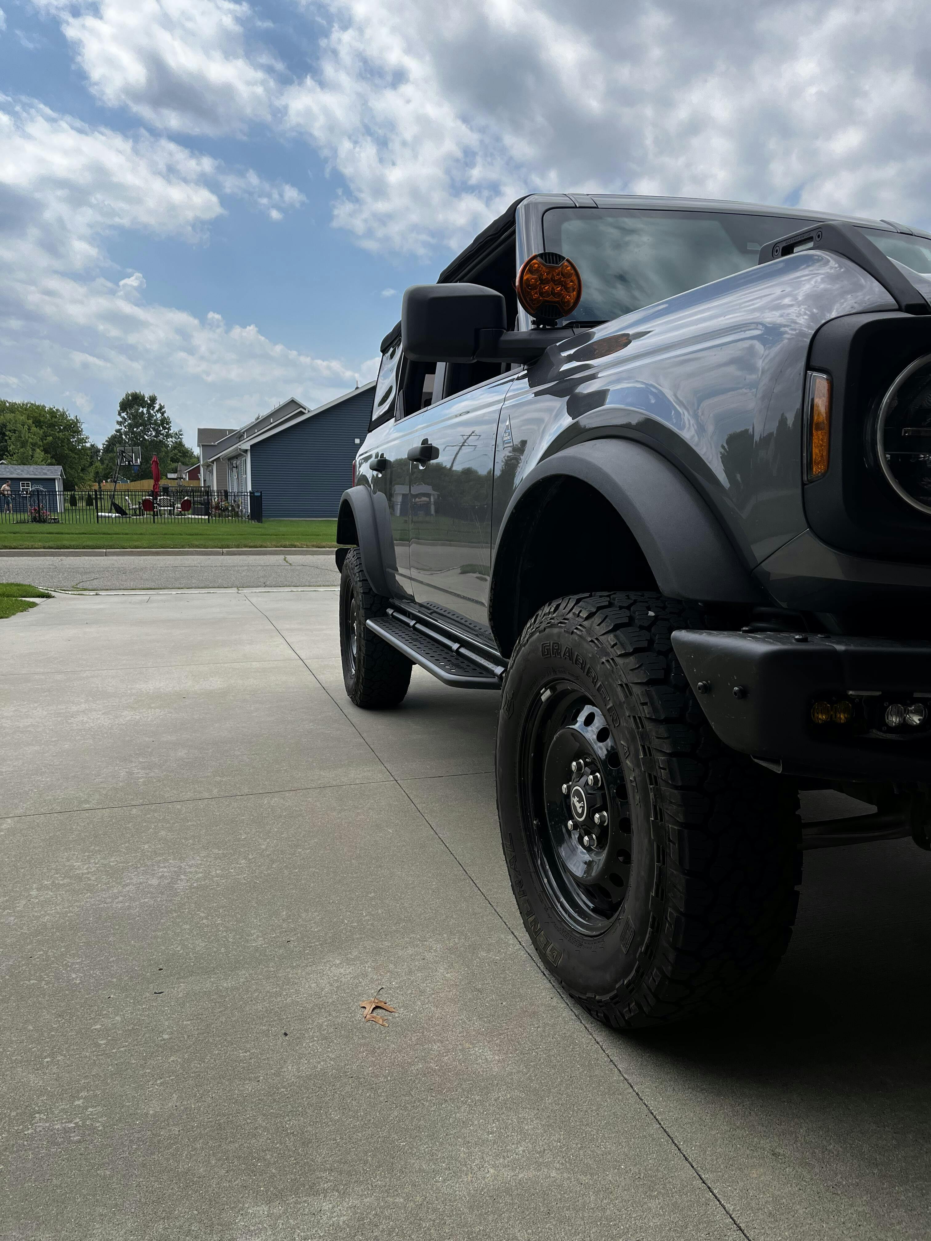 Buckle Up Off-Road 4DR Gallop Quick Release Full-Length Step for 2021+