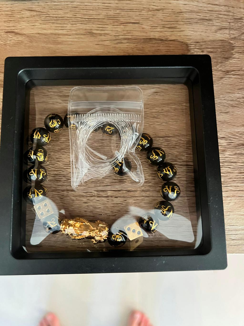 The Buddhist Red String Bracelet: Symbolism, Meaning, and Benefits ...