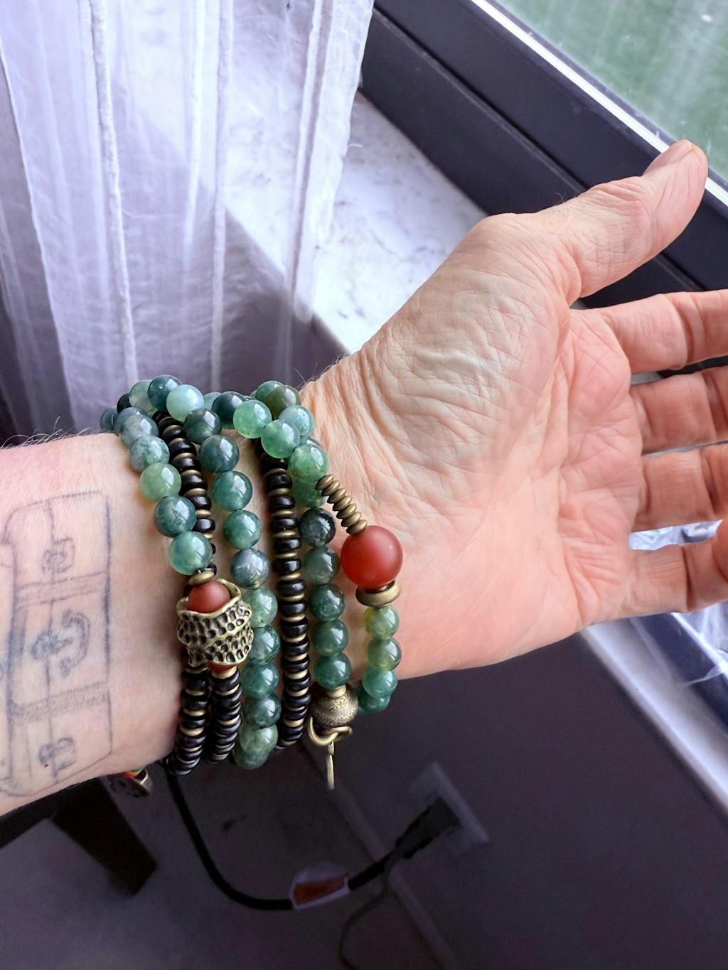 Red String of Fate Meaning and Symbolism: The Soulmate Legend ...