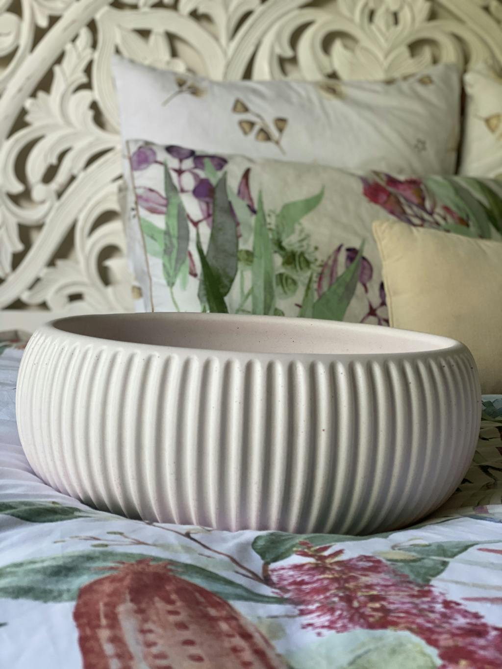 Alma Felda Champagne Pink Fluted Concrete Basin – Buildmat